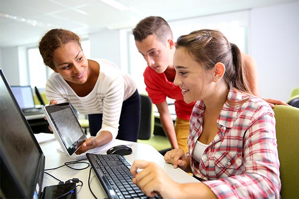 8 Facebook Rules That Teens Need to Know